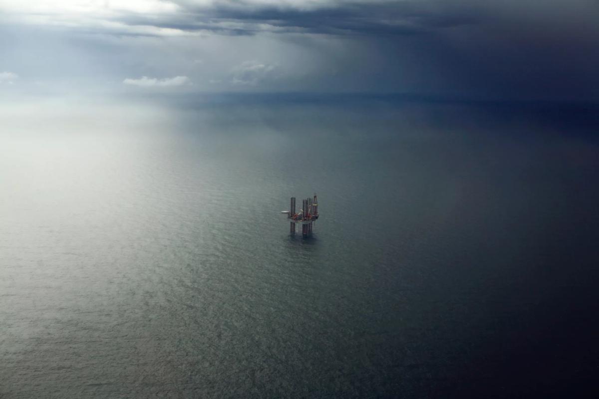 Safety first during complex rig decommissioning | Aggreko PH